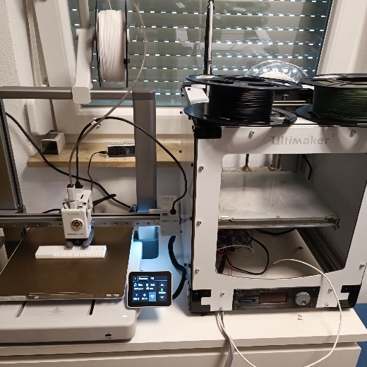 1/10 Fire Extinguisher by Alex Schaaf MakerWorld: Download Free 3D Models